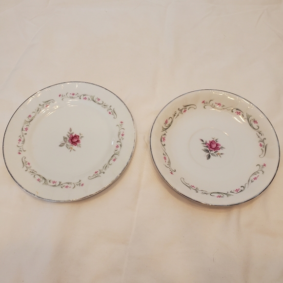 Royal Swirl | Dining | Royal Swirl Fine China Vintage Mcm Rose Pattern ...